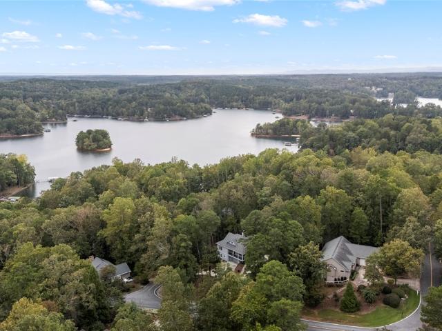 2 Lookout Ln, Salem, SC 29676 | MLS #20292 | Compass