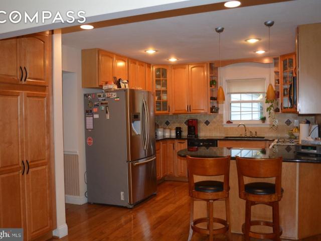 2 Lopa Ct, North Potomac, MD