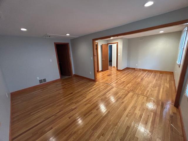 2 Lord Terrace Room