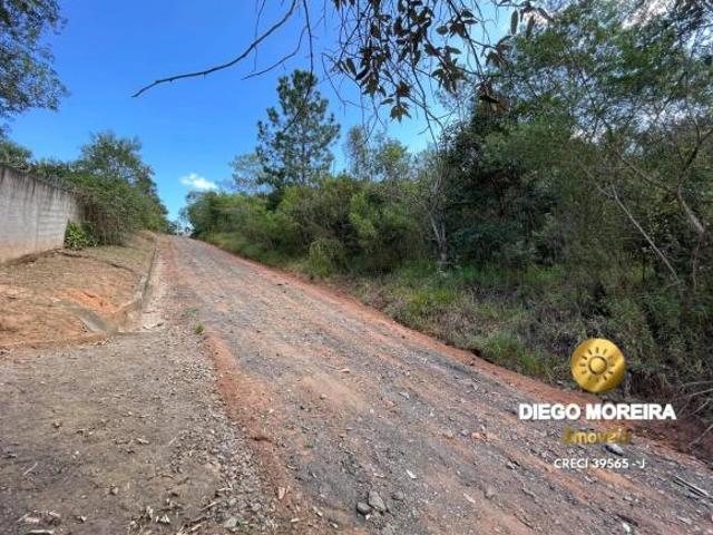 2 Lotes de Esquina à Venda – Excelente Localização!