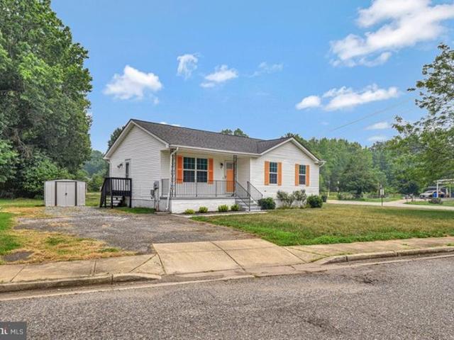 2 Pueblo Cir, Indian Head, MD 20640
