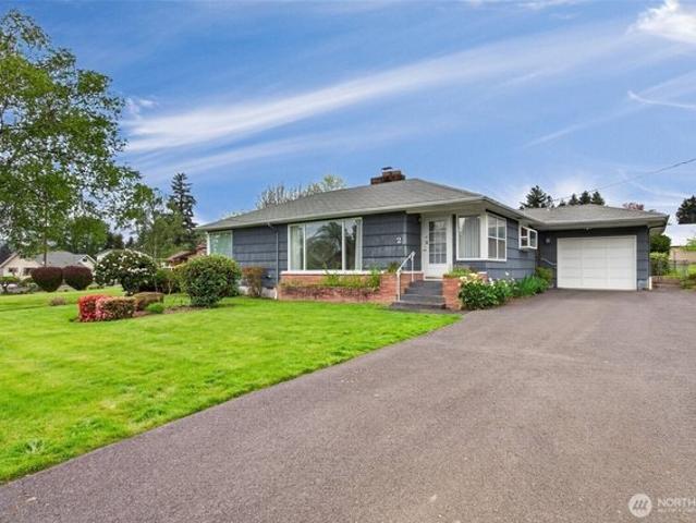 2 Pacific Pl, Longview, WA 98632