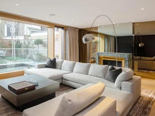 2 Palace Gardens Terrace, London, W8 4RR, United Kingdom | 3 bed duplex for rent #167459000 | Rentberry
