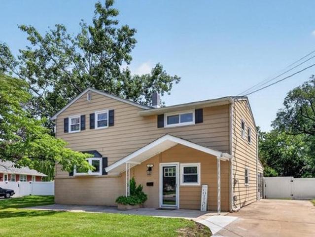 2 Paterson Ave, Pennsville, NJ 08070