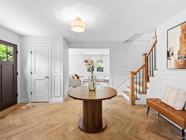 2 Pebble Hill Drive