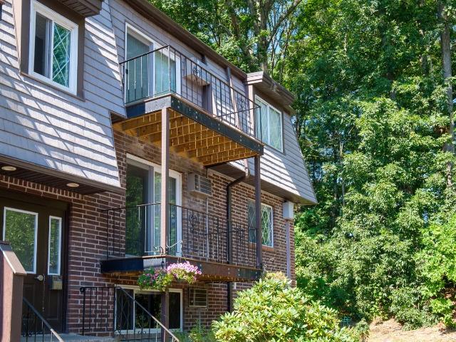 2 Pembroke Drive # 15