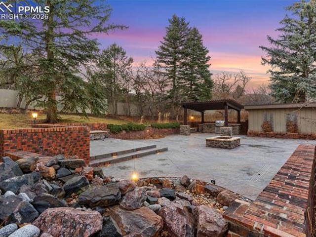 2 Penrose Lane