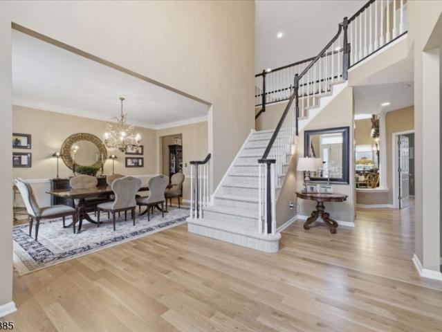 2 Picasso Court