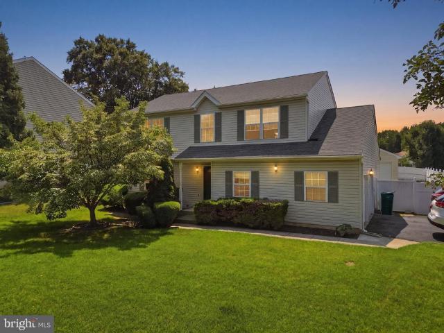 2 Pickering Bend