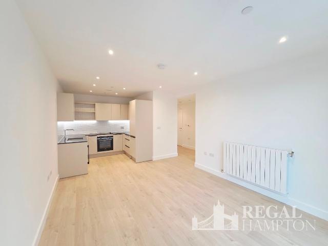 2 Pilkington Ter, Pettman Crescent, London SE28, 1 bed flat to rent, £1,700 pcm | PrimeLocation
