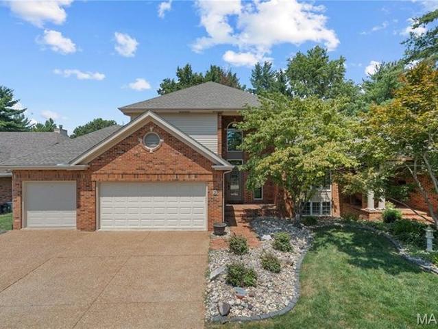 2 Pine Hollow Ct, Edwardsville, IL 62025