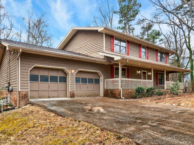 2 Pine Marr Lane