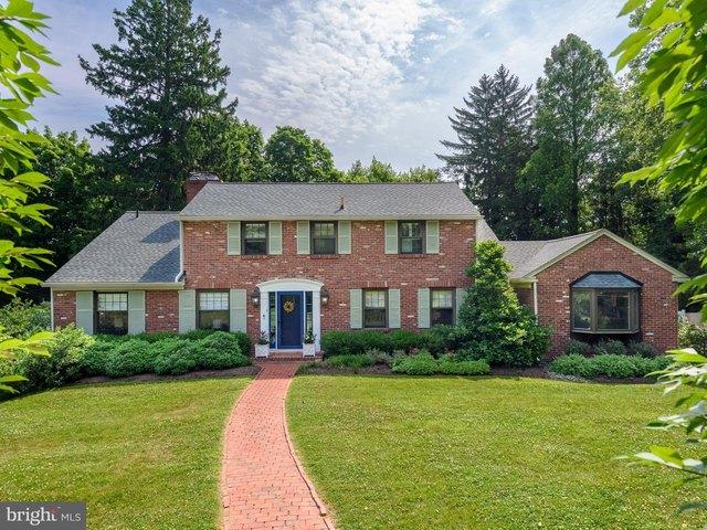 2 Porteous Rd, Berwyn, PA 19312