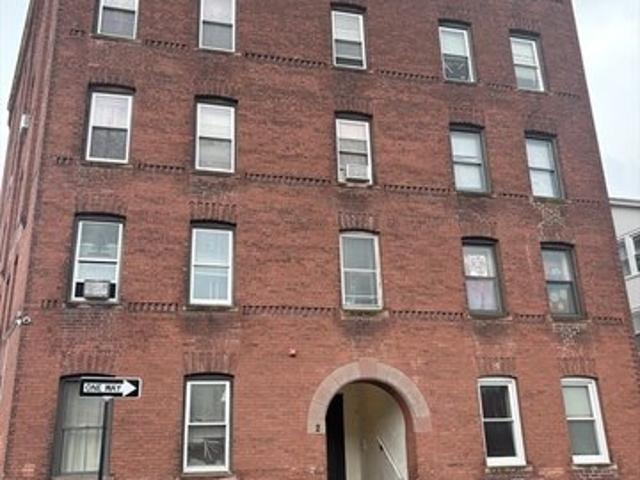 2 Preston St, Worcester, MA 01610