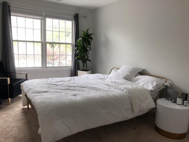 2 Private Rooms in Spacious Duplex w/ NYC views