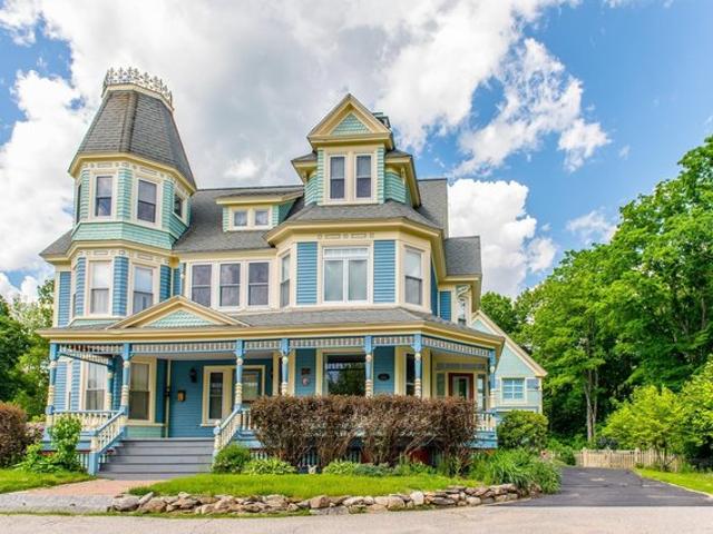 2 Prospect Ter, Gorham, NH 03581