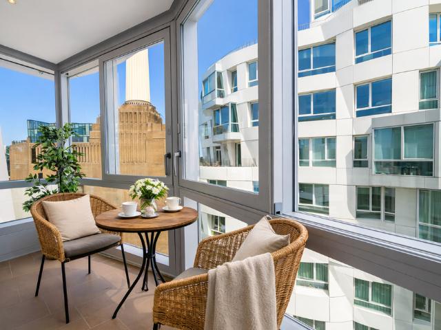 2 Prospect Way, London SW11 2 bed apartment to rent £7,000 pcm £1,615 pw