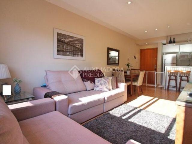 Apartamento 2 Dormitórios com Suíte e Churrasqueira no Coração do Petrópolis