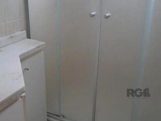 2 Quartos,mobiliado,frente,box duplo,próximo Cristovão Colombo