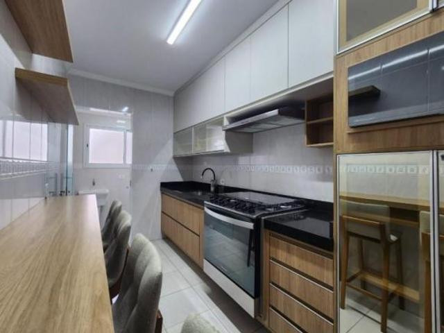 2 QUARTOS SENDO 1 SUITE COM VISTA PARA O MAR