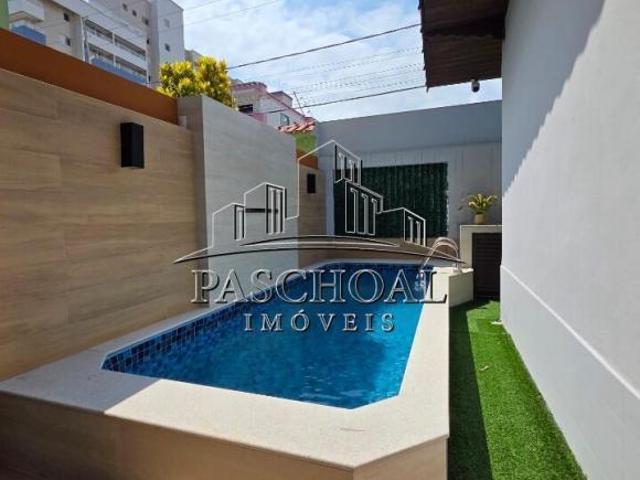 2 QUARTOS SENDO 1 SUÍTE NA GUILHERMINA PRAIA GRANDE MOBILIADA COM PISCINA E ESPAÇO GOURMET