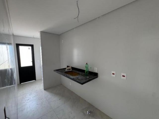 2 QUARTOS SENDO 2 SUITES LAZER COMPLETO E VISTA MAR