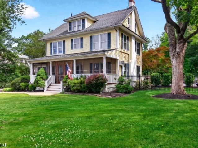 2 Russell Rd