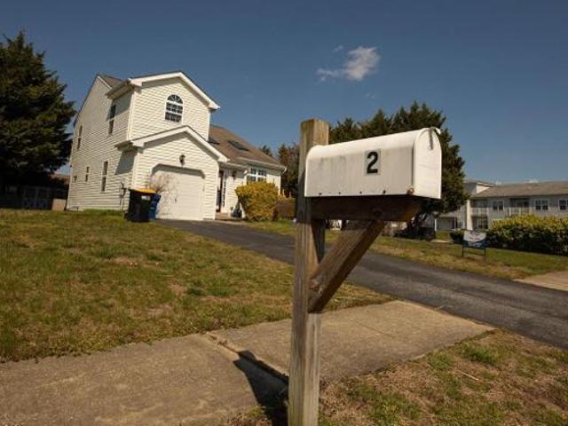 2 Ramunno Dr, Smyrna, DE 19977