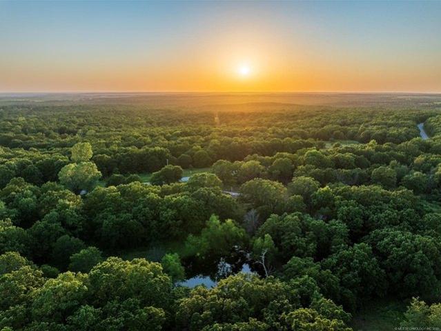 2 Ranch Land Rd, Skiatook, OK 74070