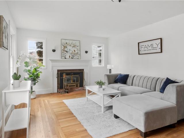 2 Reservoir Avenue
