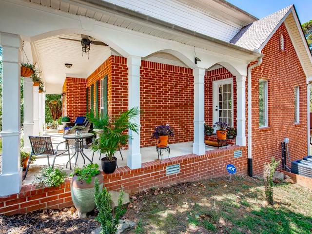 2 Richland Hills Dr