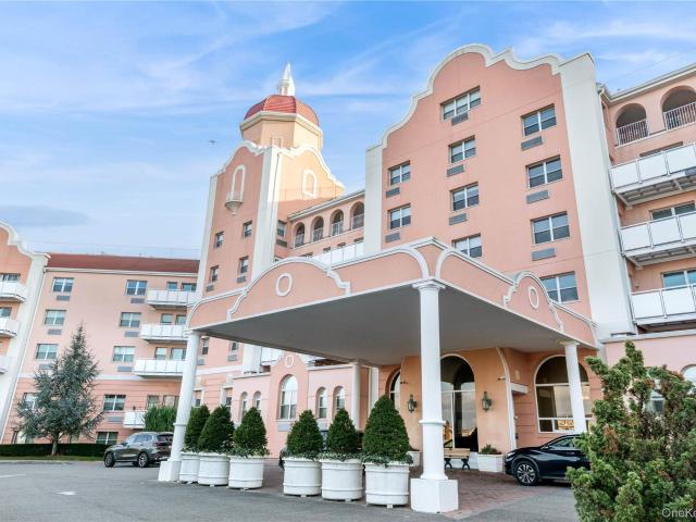 2 Richmond Rd, Unit PH 6R, Lido Beach, NY 11561 | MLS #997667 | Compass
