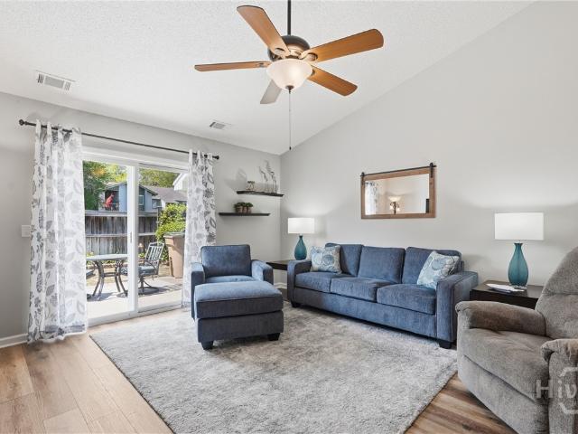 2 River Pointe Court