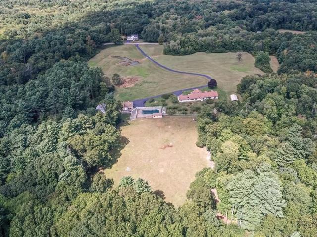 2 Rod Way, Rehoboth, MA