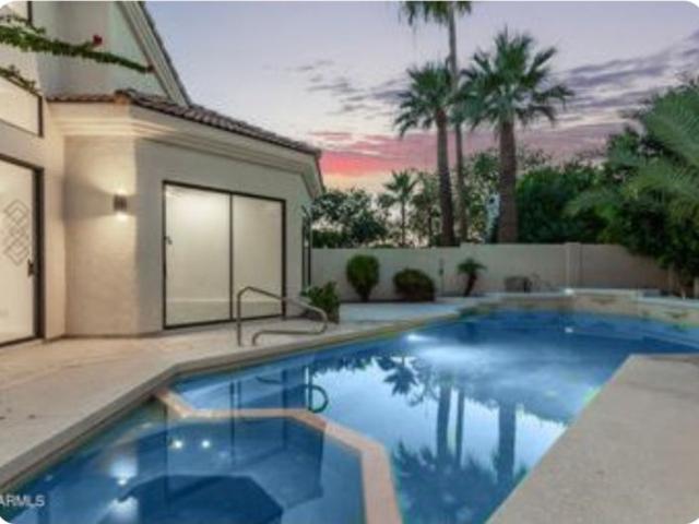 2 room 1 bathroom suite for rent in luxury home