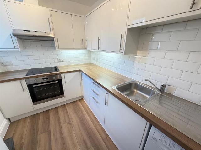 2 room apartment to let