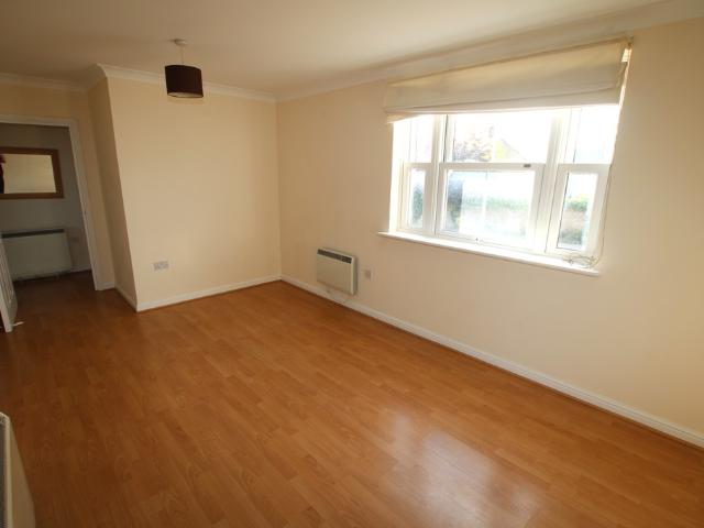 2 room apartment to let in Wickham Crescent, Braintree, united_kingdom