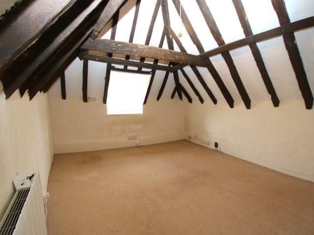 2 room apartment to let in High Street, Dunmow, united_kingdom