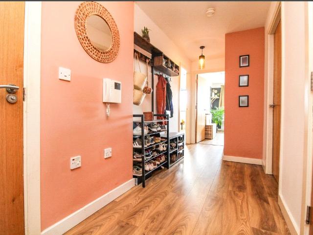 2 room apartment to let in Leeds Street, City Centre, L3 2DD