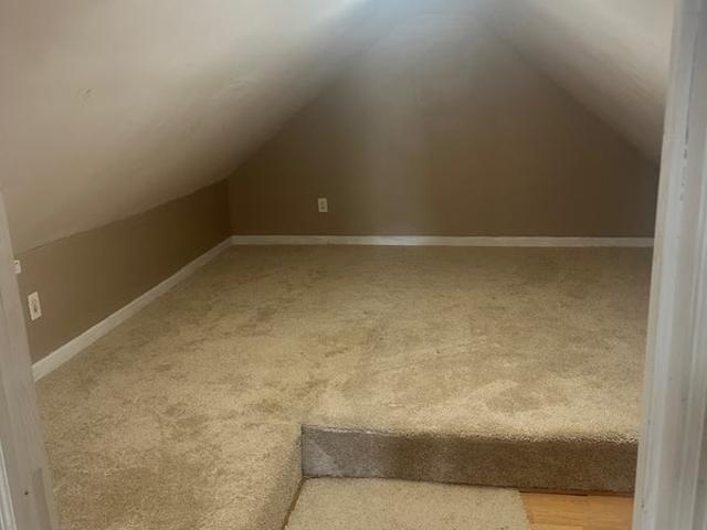 2 room attic for rent