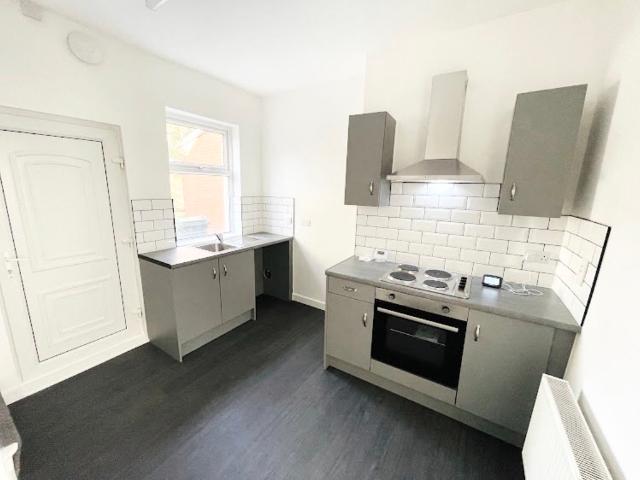 2 room house to let in Cavendish Road, Rotherham, South Yorkshire, S61 1BP