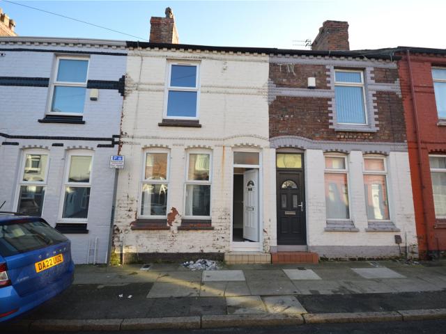 2 room house to let in Dewsbury Road, Anfield, Merseyside, L4 2XG