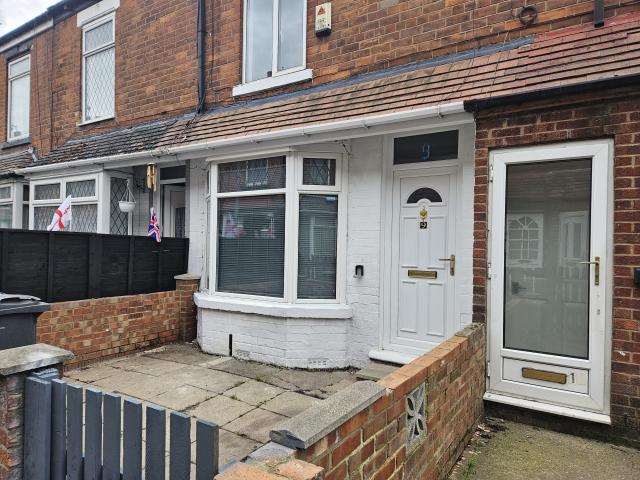 2 room house to let in Hampshire Street, Hull, HU4