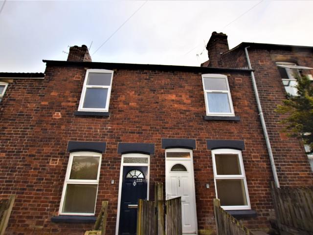 2 room house to let in Kimberworth Road, Rotherham, S61
