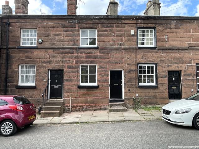 2 room house to let in Quarry Street, Woolton, L25 6HA