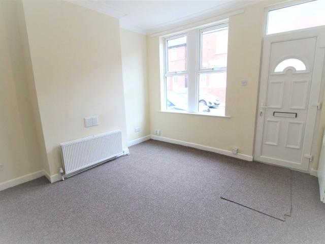2 room house to let in St. Stephens Road, Rotherham, S65