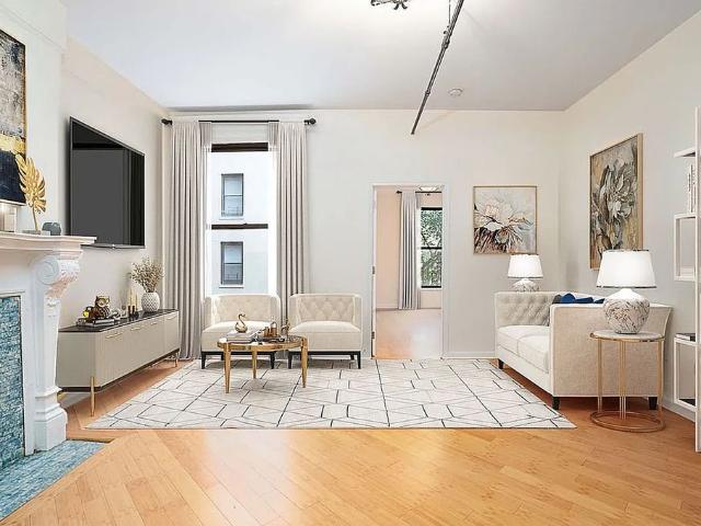 2 room luxury Townhouse for rent in New York