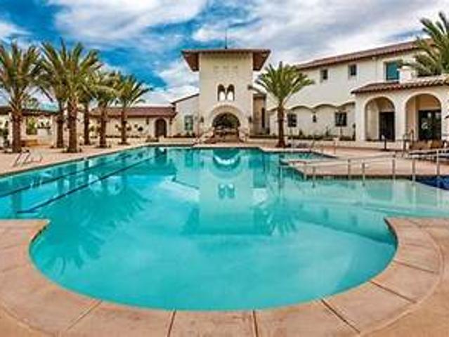 2 Room Suite w/ Private Bath & garage: Otay Ranch