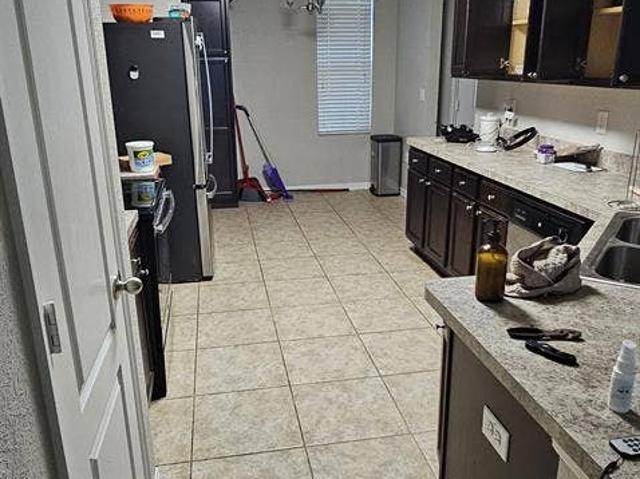 2 rooms available for 950/month