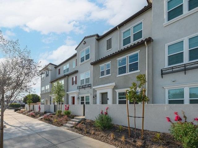 2 Rooms available for rent in Arcadia